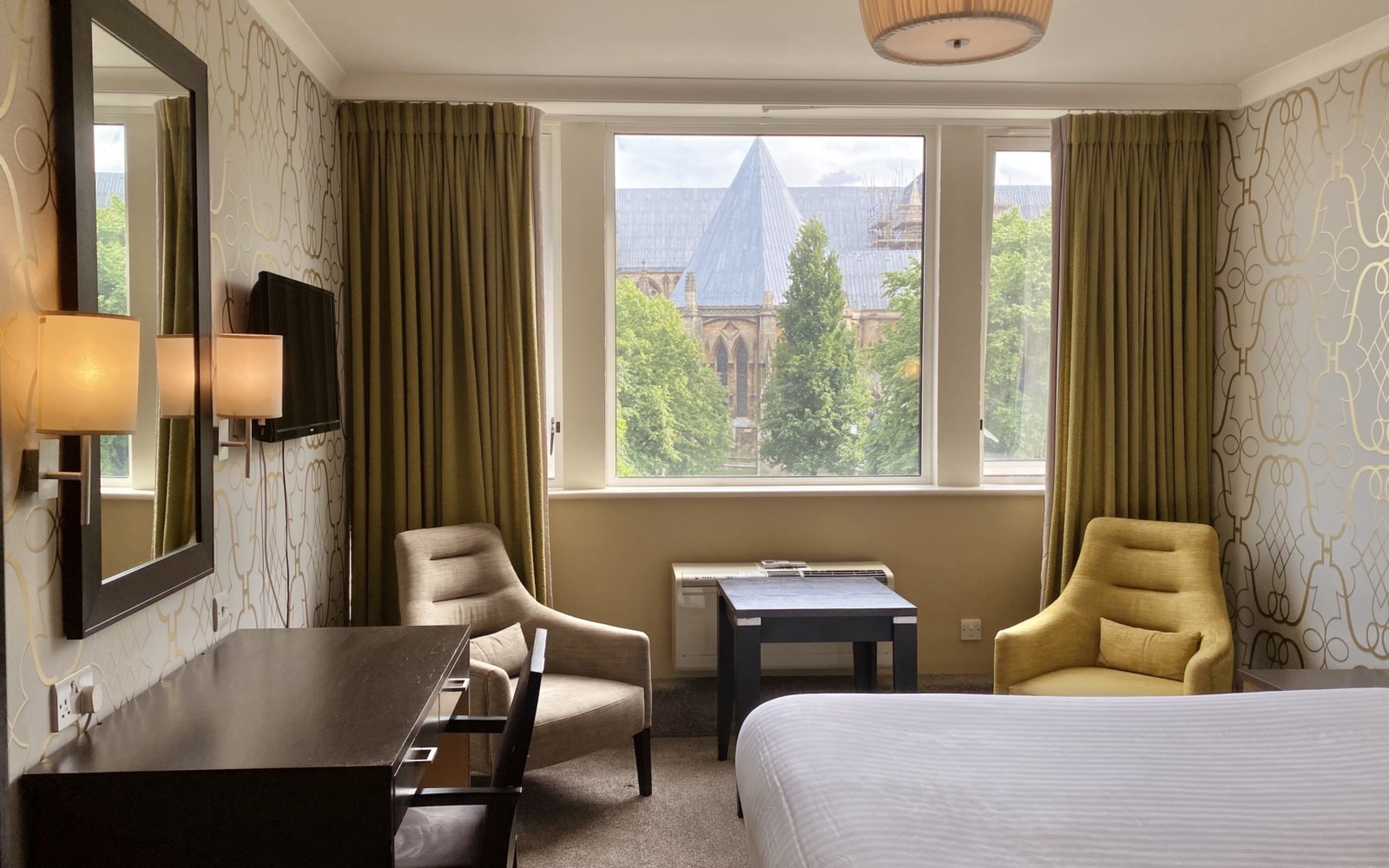 Sunday Rollover | The Lincoln Hotel